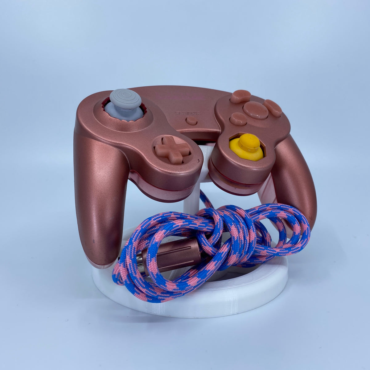 Clear/Plat Gamecube Controller - Pink Dye | Solanum Customs